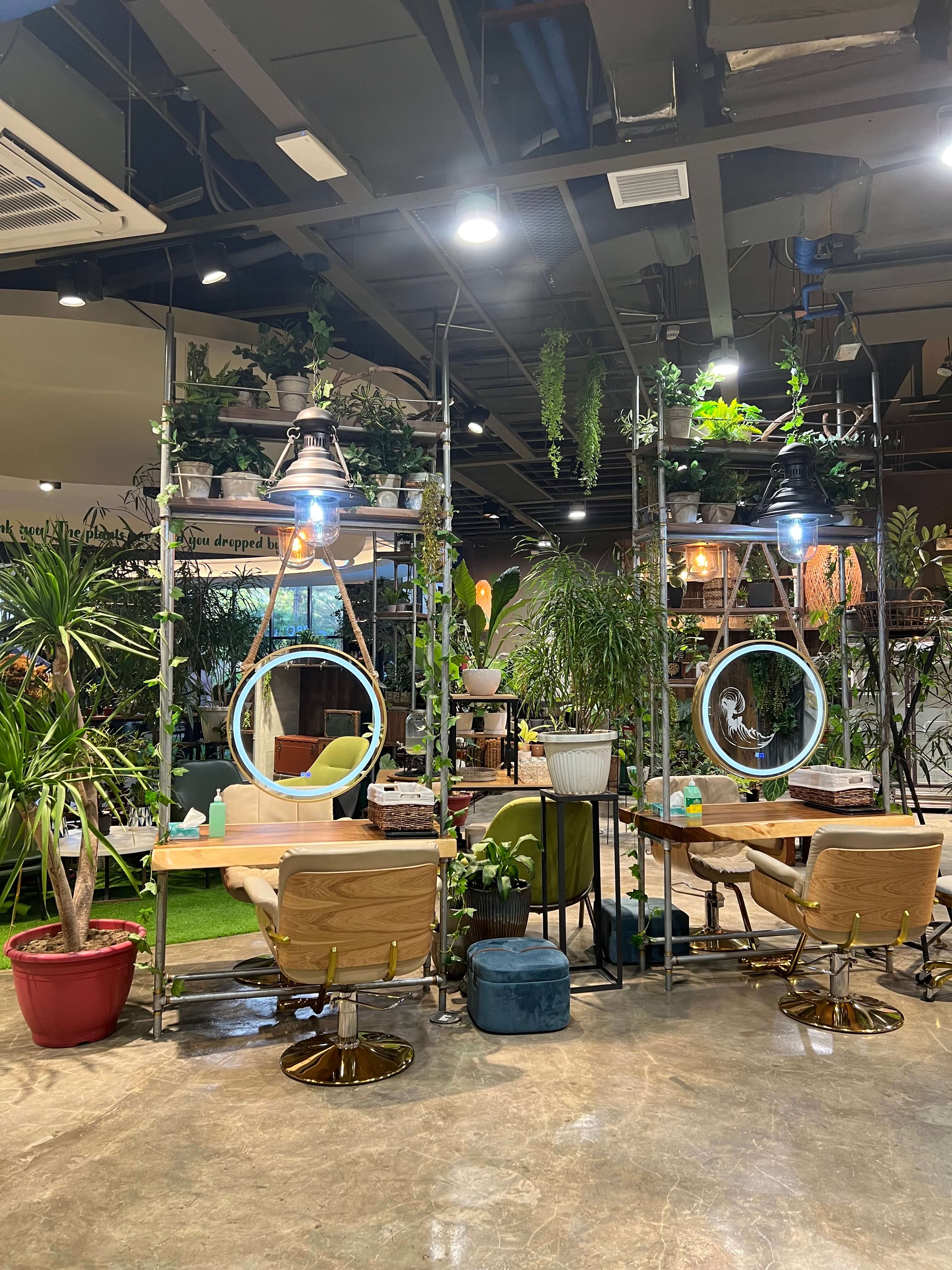 Book and Buy the Best Salon and Wellness Deals | Parlon