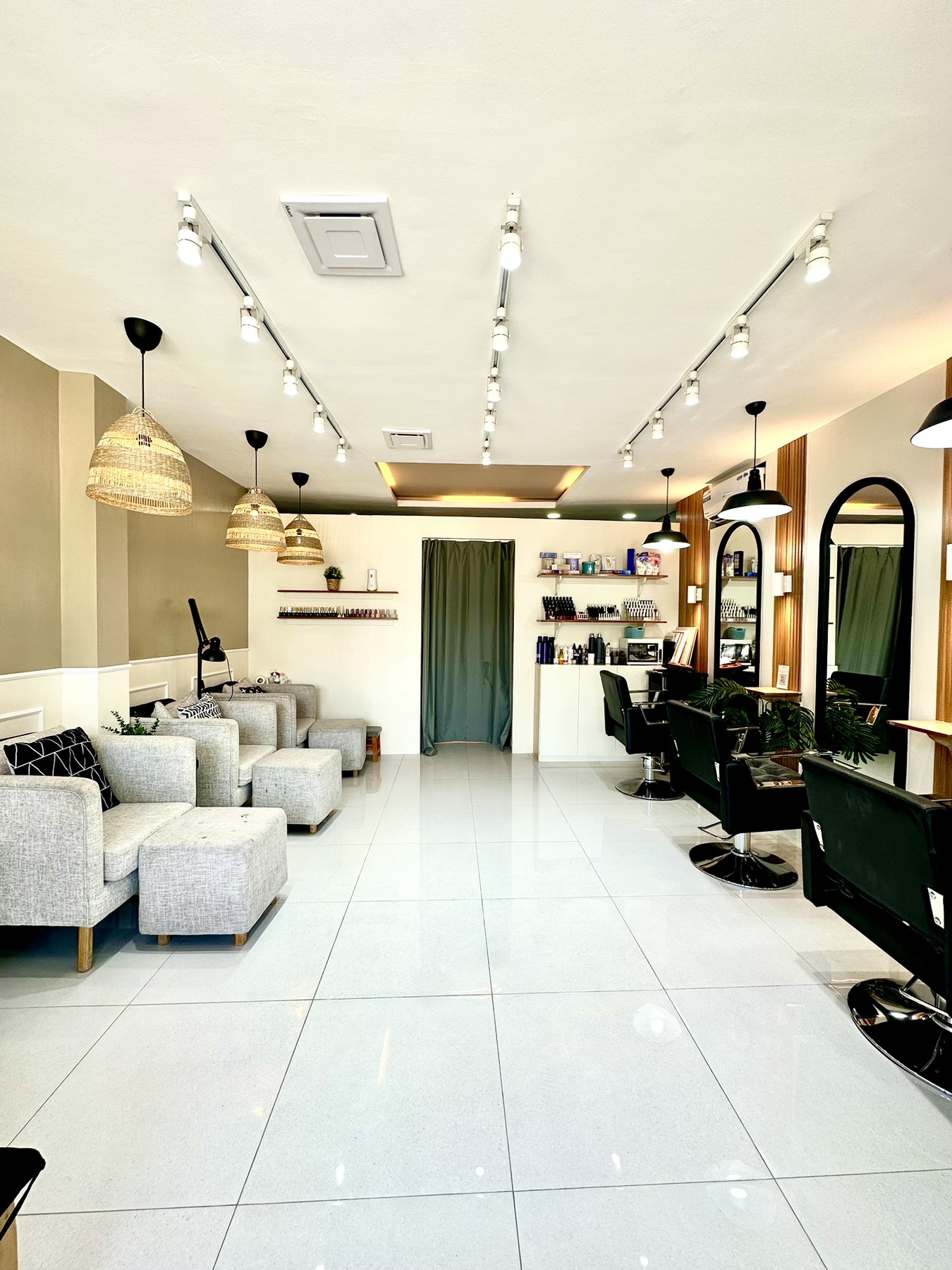 mecca beauty lounge