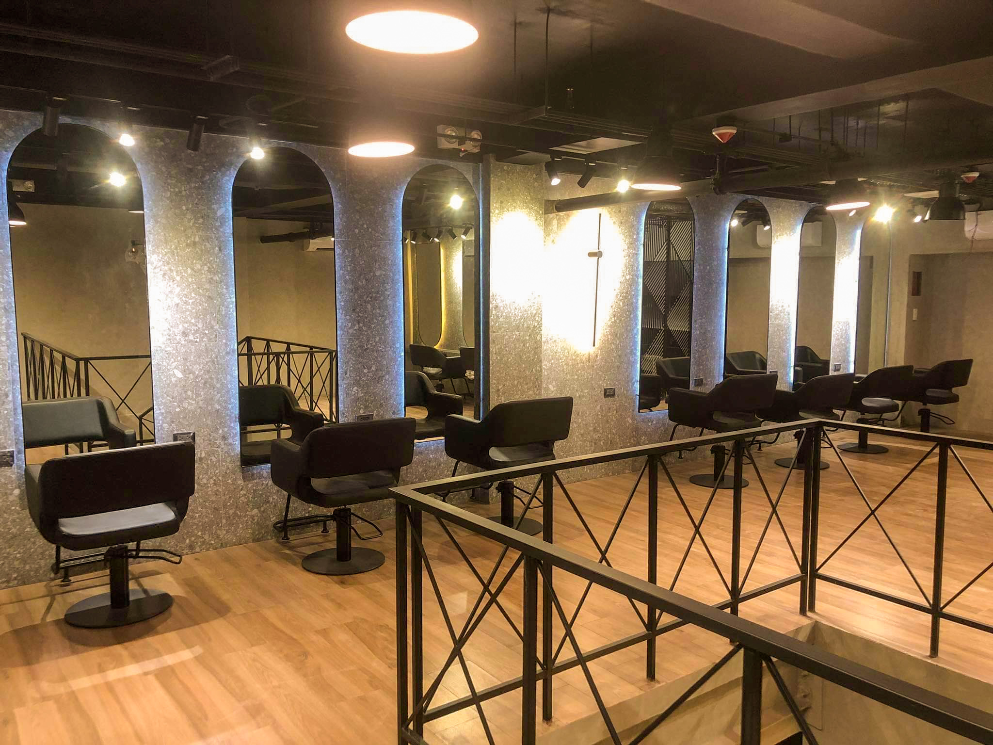 Azta Urban Salon