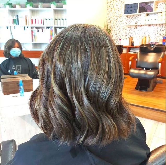 (Medium) Senior Stylist Haircut + Full Color & Highlights (1-2 colors)